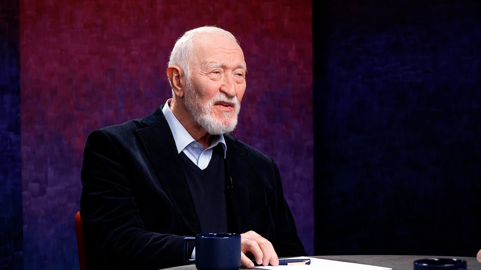 František Šebej: Iránsky režim bude odolávať až do trpkého konca – Téma.21